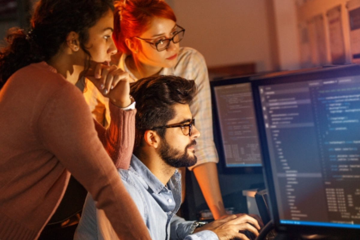 Santander e DIO oferecem 30 mil bolsas gratuitas em bootcamp de tecnologia - MEU EMPREGO NOVO